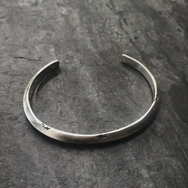 Cairo Cuff in Oxidized Silver – William Painter