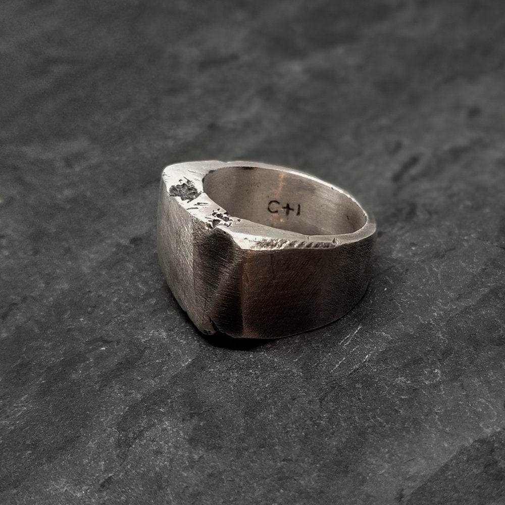 Block Chip Signet in Distressed Silver – William Painter